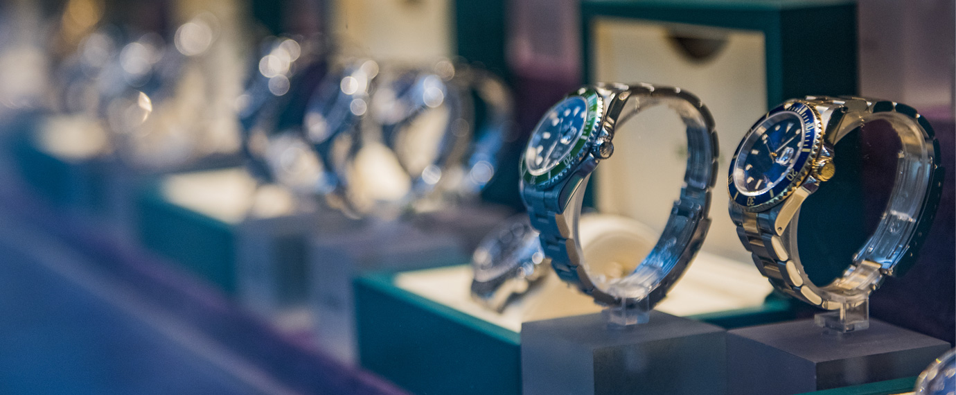 High-End Luxury Watches - Brit